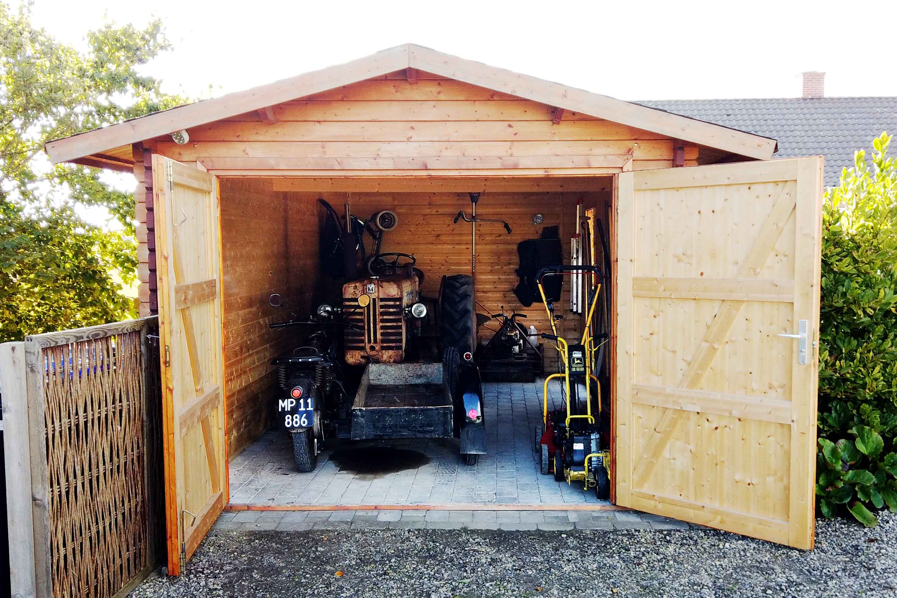 Bil garage 300 på 16,5m2 | Komplet bil garage til billige priser
