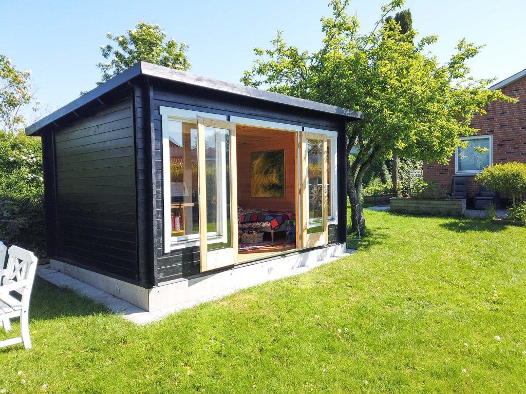 Klassisk træhus på 11,5 m2 du nemt kan bygge selv | se mere online her
